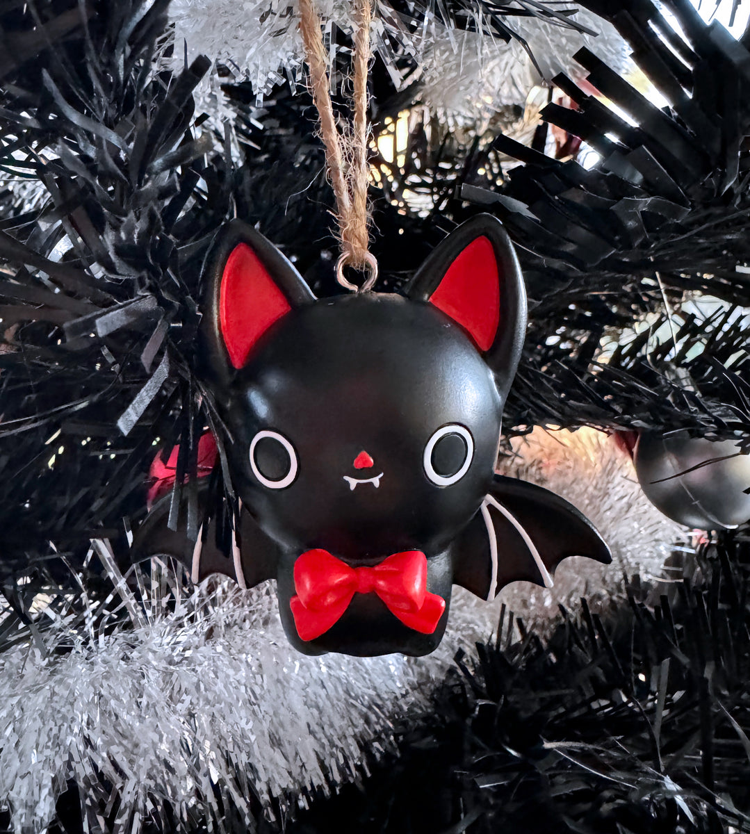 Holiday Bat Ornament – Em & Sprout